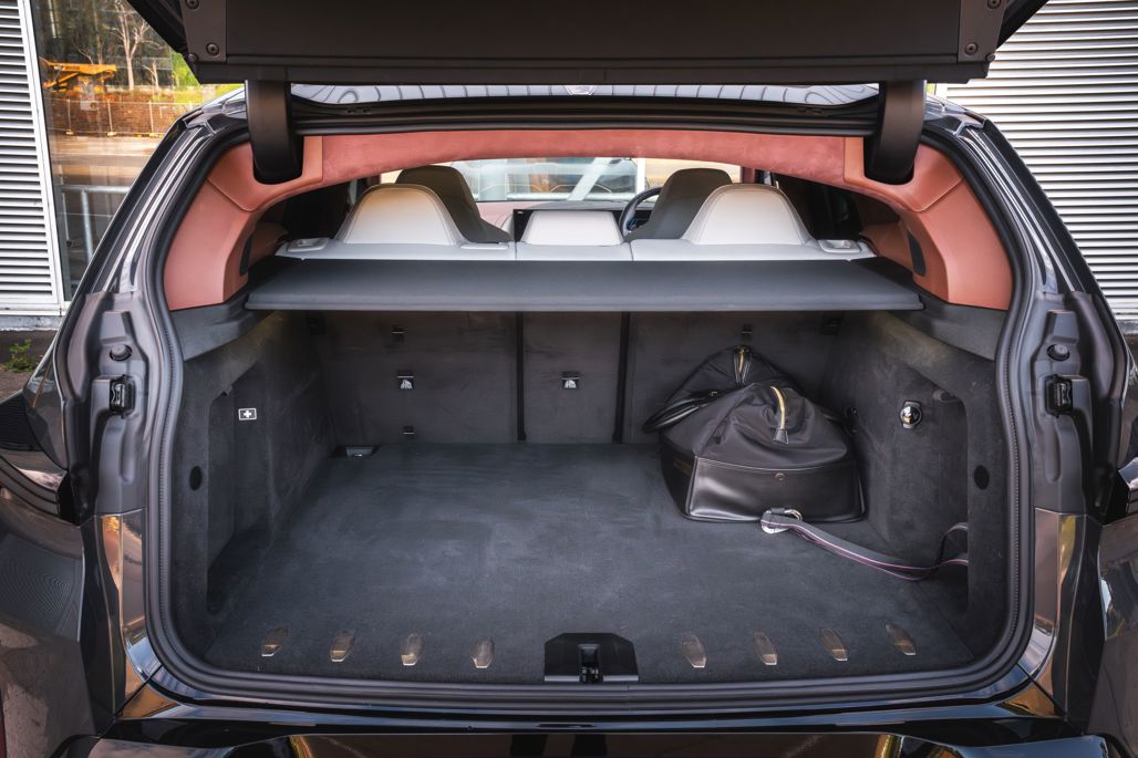 BMW XM first drive: plug-in hybrid provocateur - Driven Car Guide