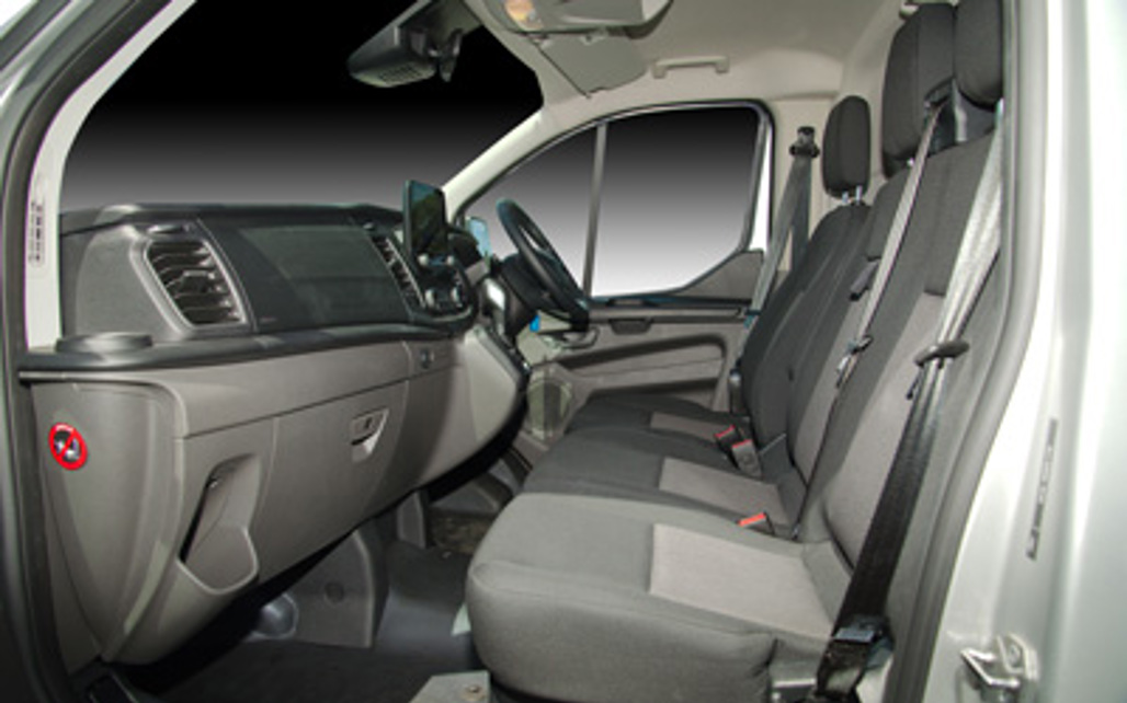 FORD TRANSIT CUSTOM - Driven Car Guide