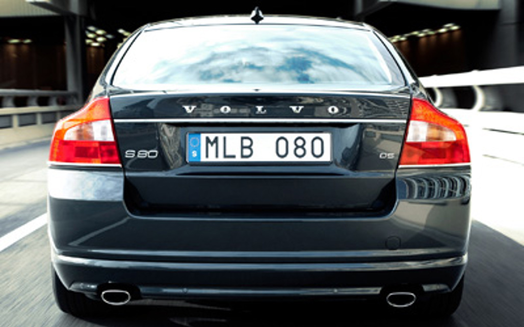 VOLVO S80 - Driven Car Guide
