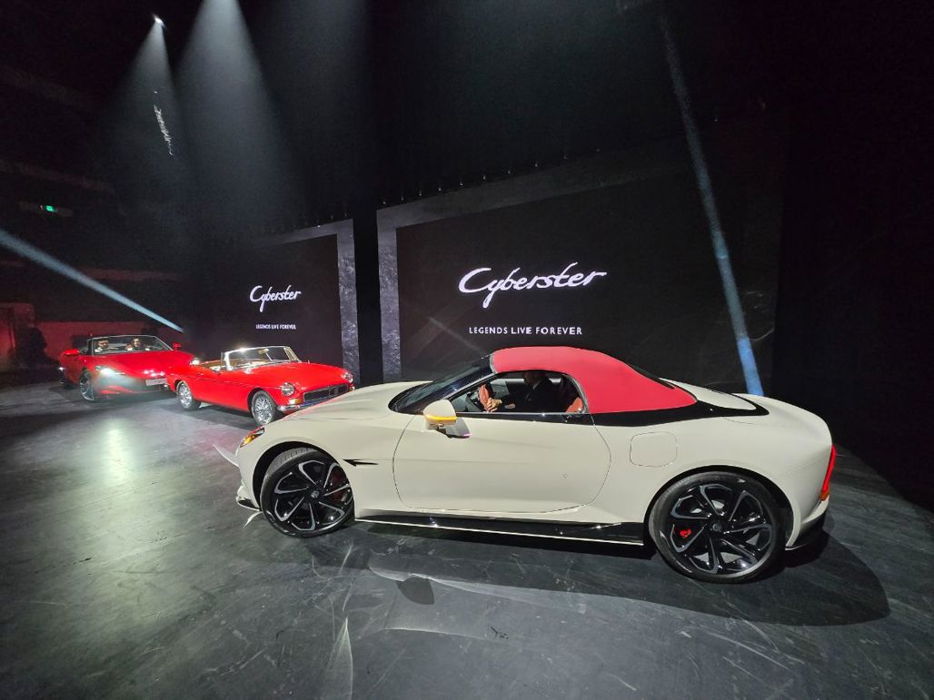 MG Cyberster EV pricing for NZ revealed (and we ask the designer why it ...