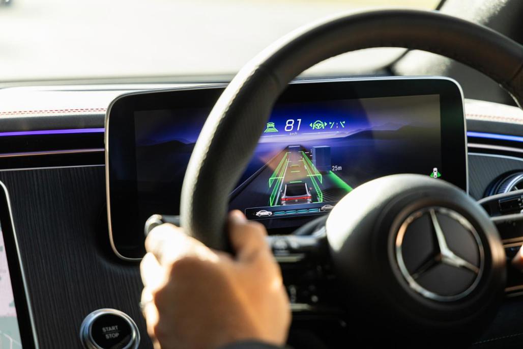 Mercedes-Benz Intelligent Drive Insight safety drive day - Driven Car Guide