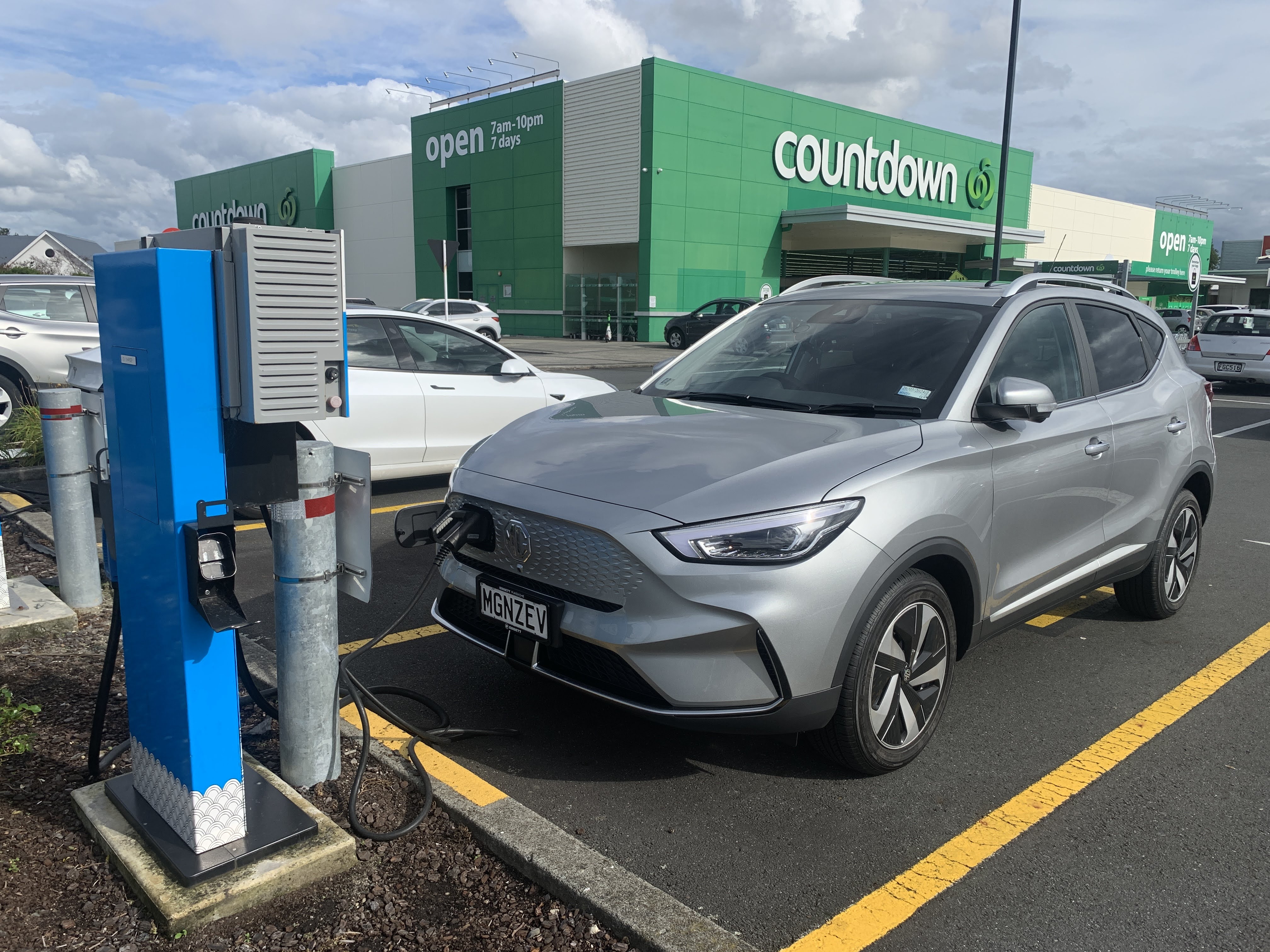 MG ZS EV Long Range review first drive - Driven Car Guide