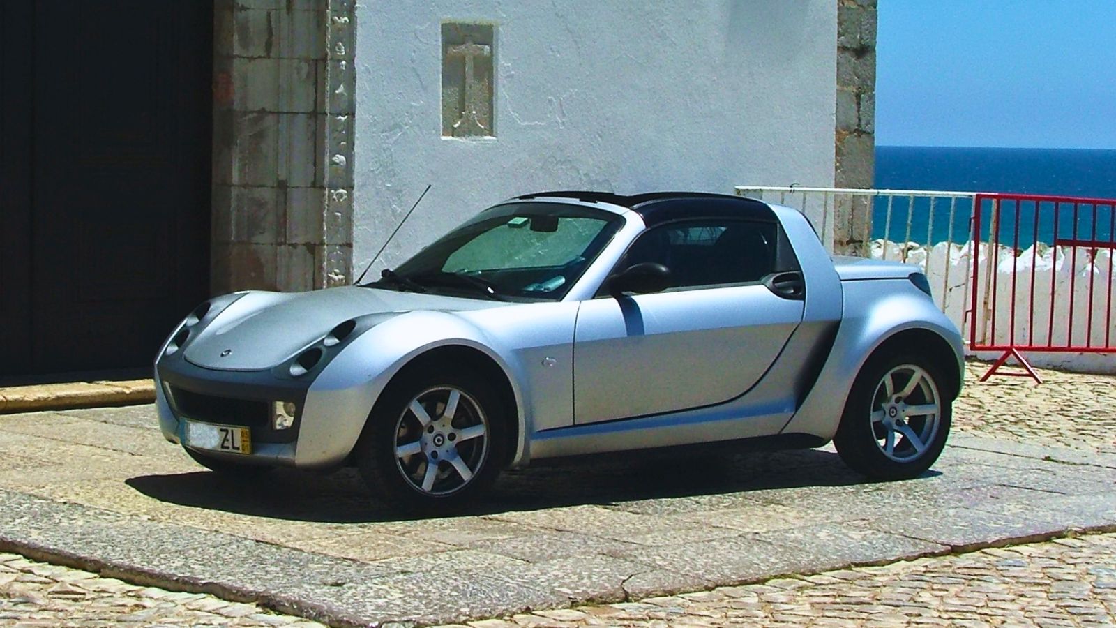 Smart Roadster could return in EV form after 20 years - Driven Car Guide