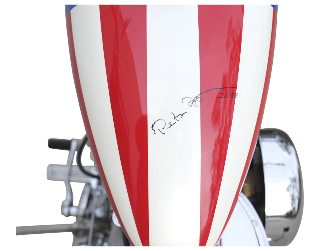 Peter Fonda's iconic motorcycle from Easy Rider hits auction block ...